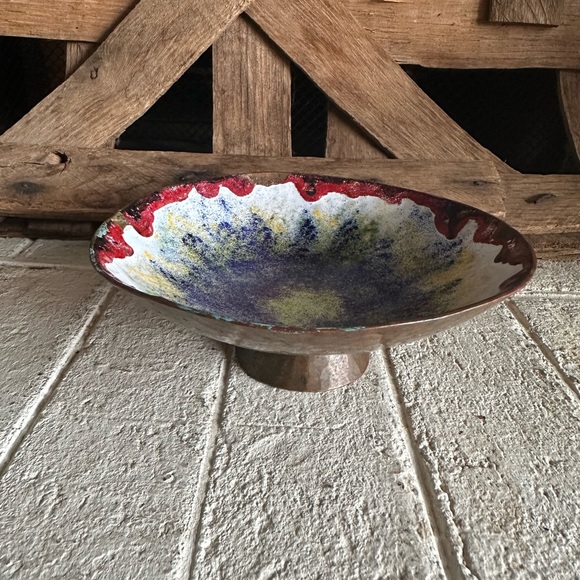 DutchKraft | Accents | Vintage Dutch Kraft Enamel Bowl Hammered Copper ...